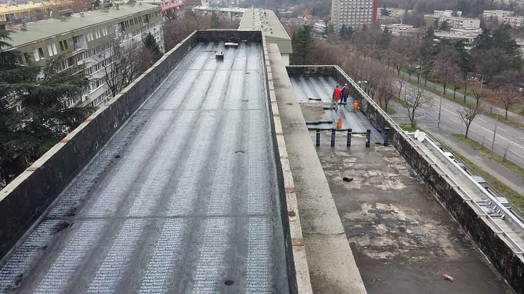 Krov - Crna izolacija | Hidroizolacije nove generacije | Waterproofing ...